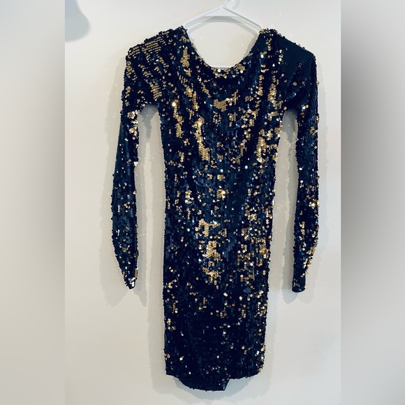 leiluna Collection | Dresses | Leiluna Collection Classic Backless Flip ...